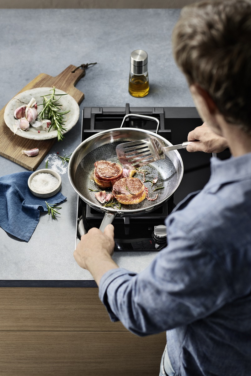 The real heroes on the hob: WMF Profi Resist frying pans